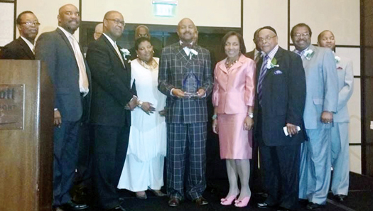 Abdul Sharrieff Muhammad receives the Religion Award