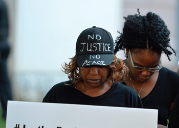 Trial underway of cop charged in shooting death of Jonathan Ferrell