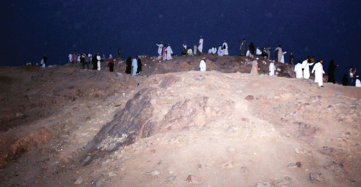 A prayer at the site of the Battle of Uhud and place of martyrdom